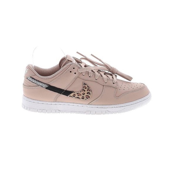 Nike | Shoes | Gorgeous Nike Womens Dunk Low Se In Primal Pink Soft ...